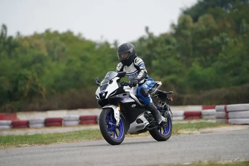 Experience Riding on a Race Track - Track Day | Yamaha Motor India